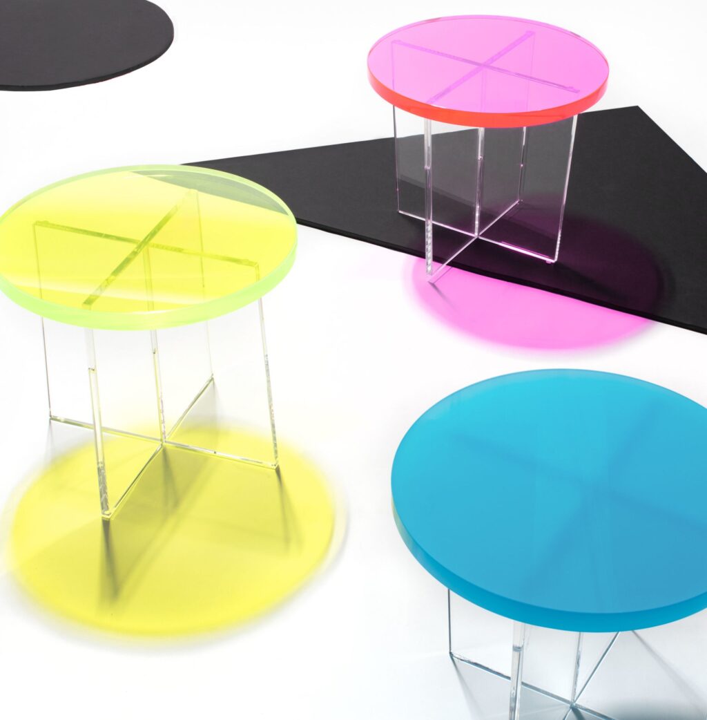 51 Acrylic Coffee Tables for Pure Modern Minimalism