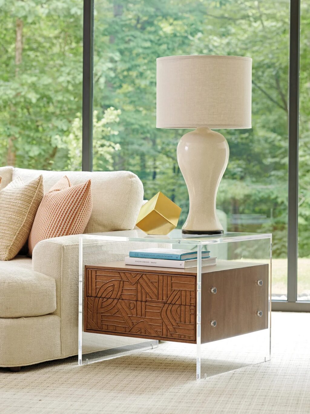 51 Acrylic Side Tables that Make Minimalism Look Glamorous