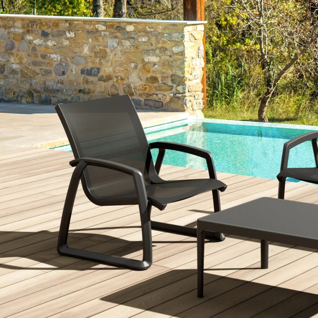 51 Plastic Chairs that Show the Stylish Side of Practical Materials