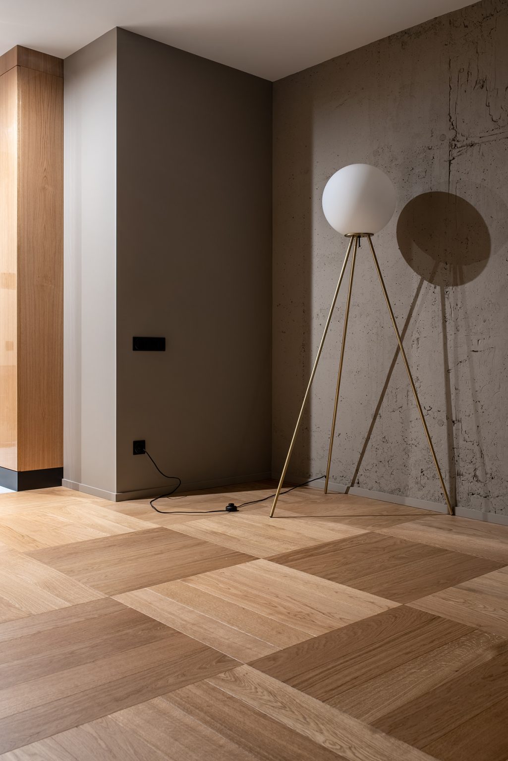 tripod floor lamp | Interior Design Ideas