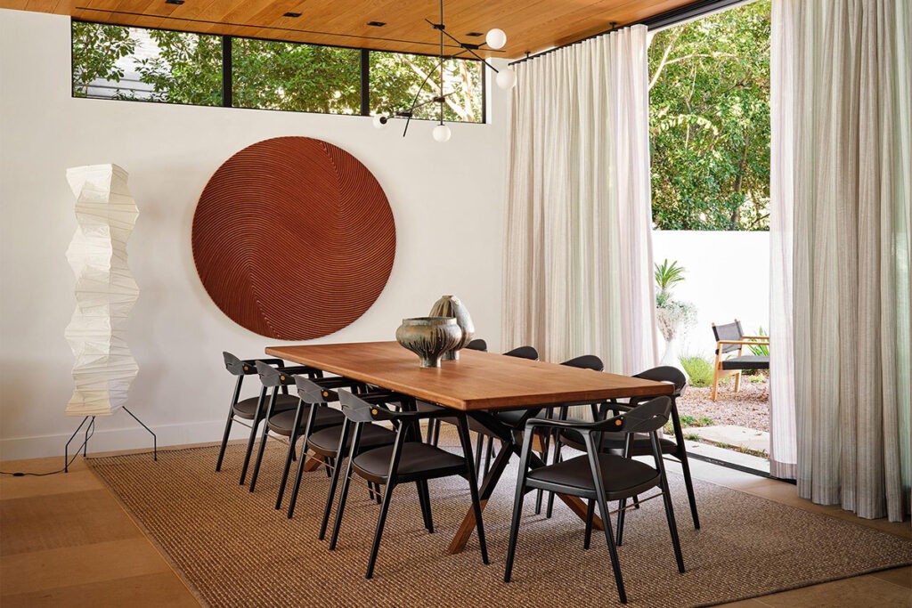 40 Mid-Century Modern Dining Rooms That Capture the Essence of Iconic ...