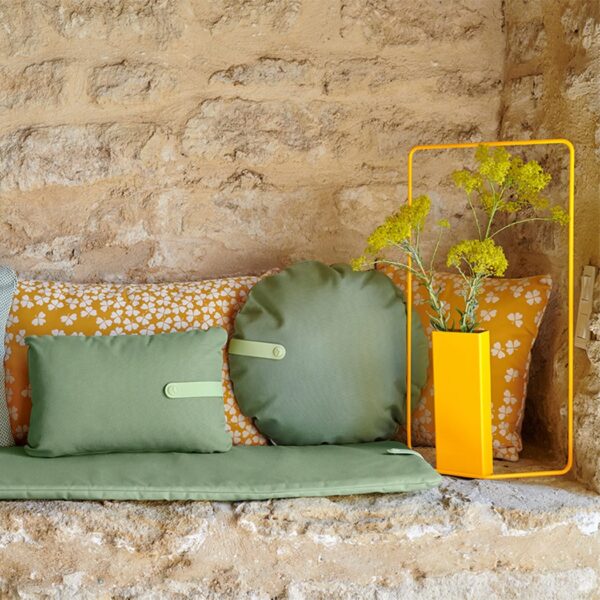 51 Outdoor Cushions for a Stylish Patio Furniture Refresh