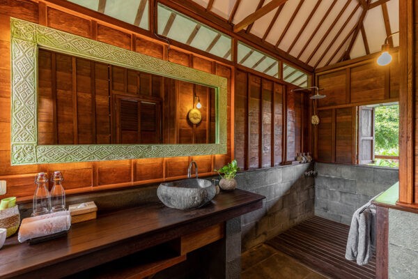 From Tradition to Modernity: Comparing 2 Indonesian Villas