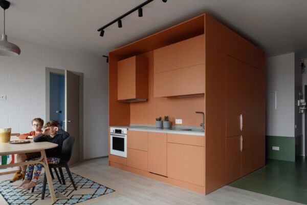 40 Orange Kitchen Designs With Tips & Accessories To Help You Decorate ...