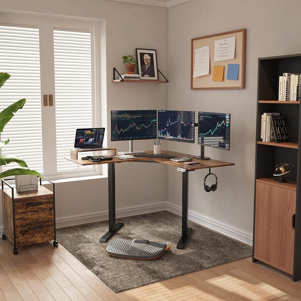 41 Corner Desks for a Streamlined Workspace Layout
