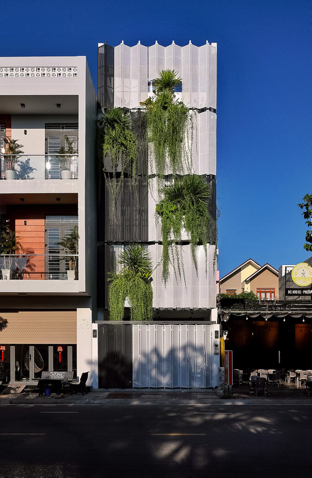 narrow house exterior | Interior Design Ideas