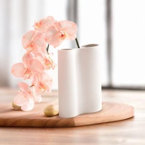 Product of the Week: Infinity Ceramic Vase