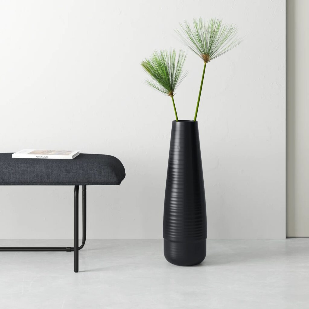 51 Black Vases Sure to Look Great Anywhere