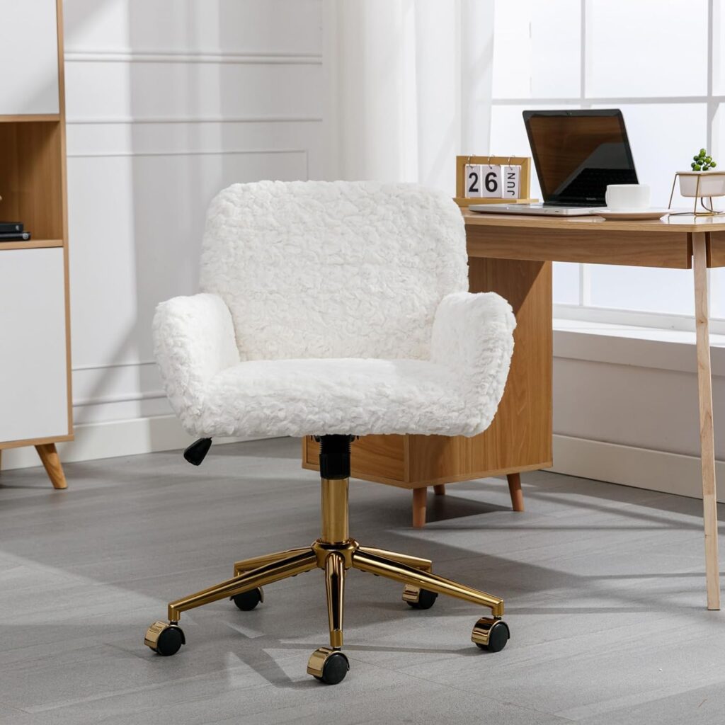 25 Small Desk Chairs That Add Style to Compact Workspaces