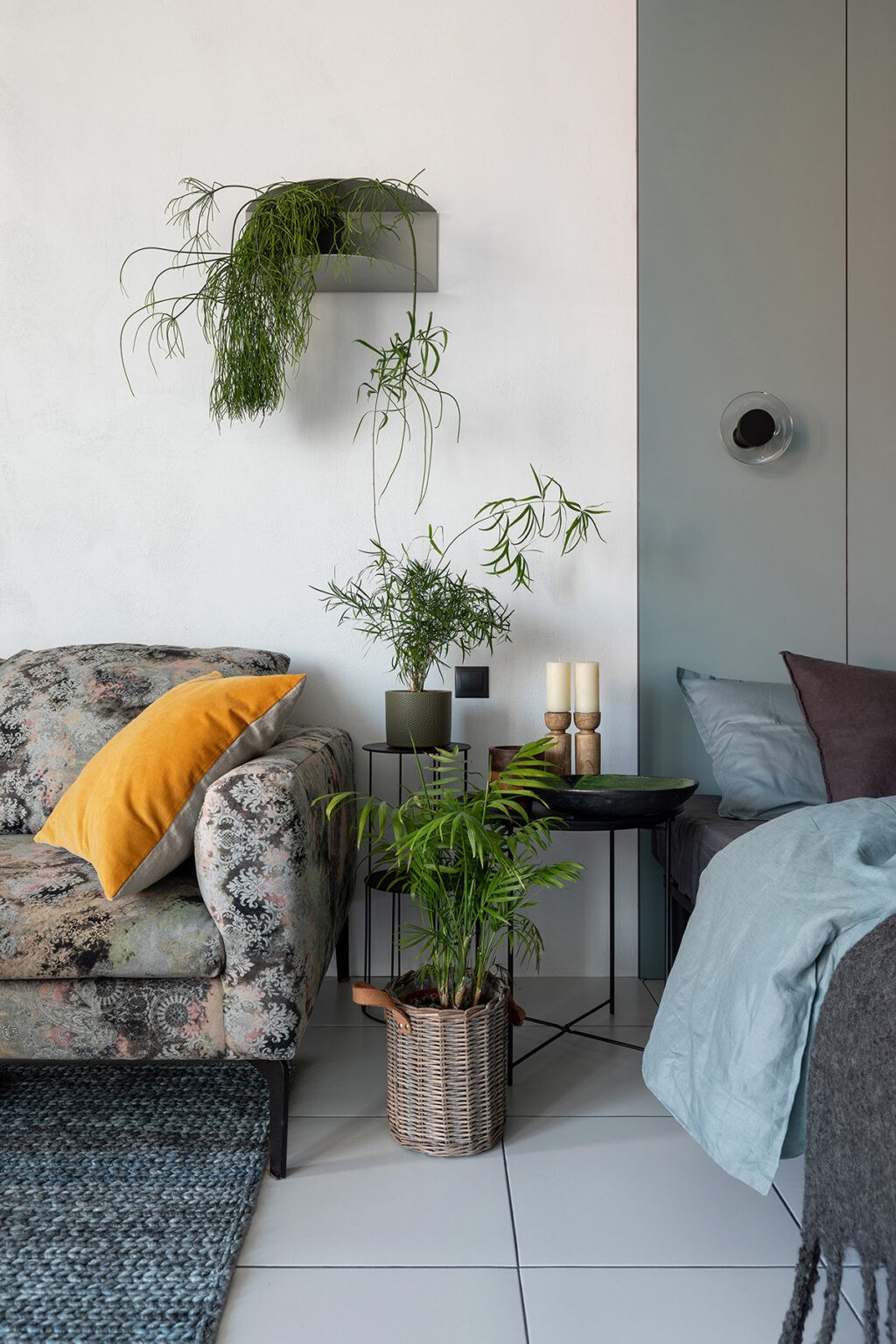 A Color Blocked 30 Square Meter Apartment Big In Style