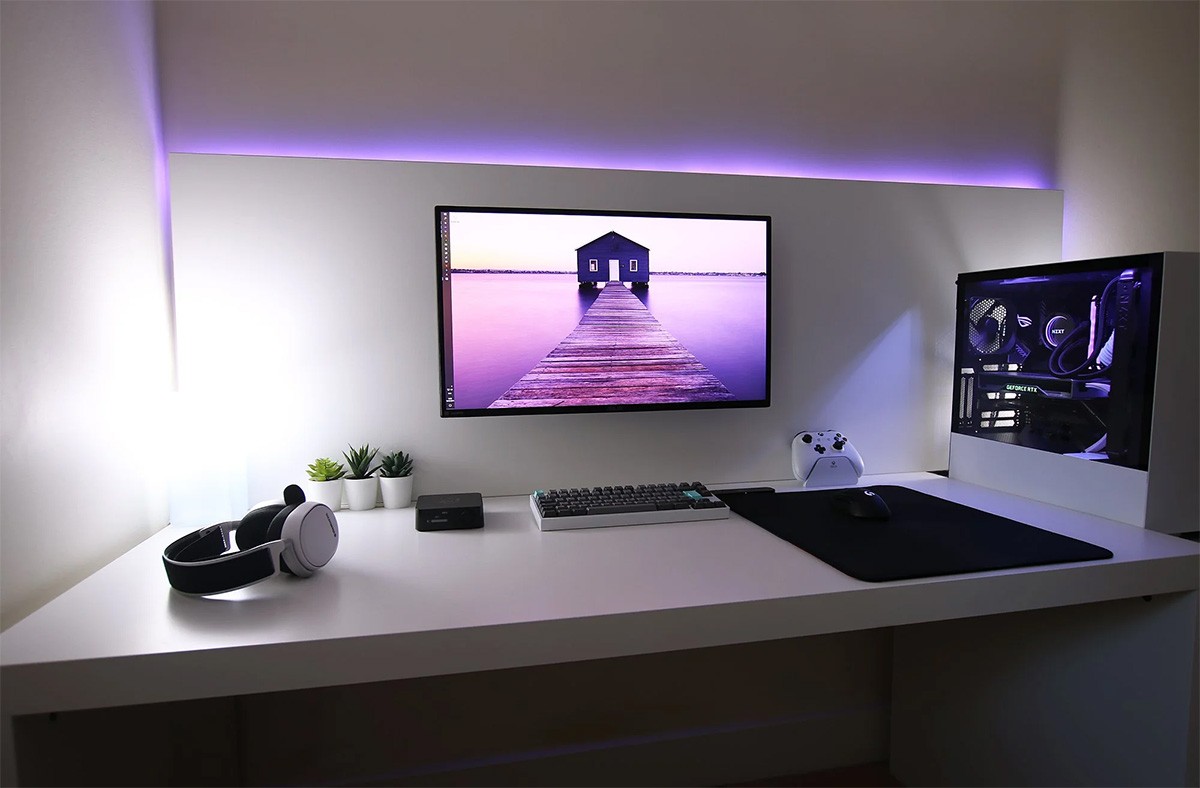 minimal gaming setup with led lights 1 | Interior Design Ideas