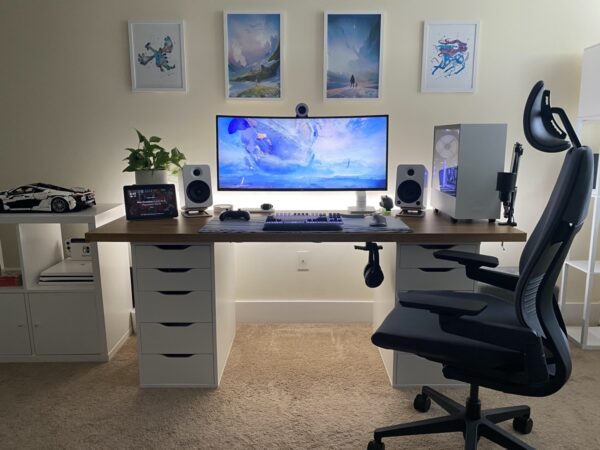 23 Minimalist Gaming Setup Ideas