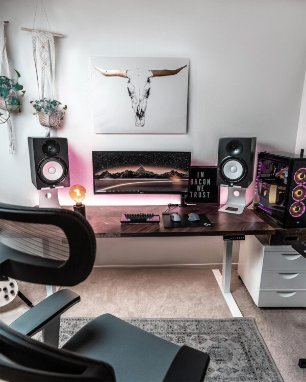 23 Minimalist Gaming Setup Ideas