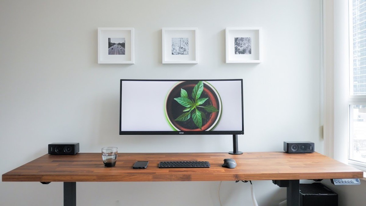 23 Minimalist Gaming Setup Ideas
