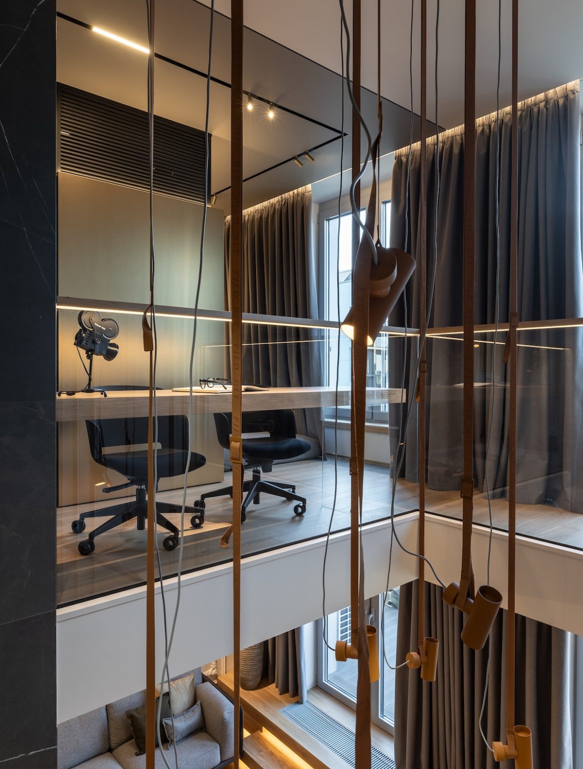 Urban Sophisticate: A Two-Story Apartment Blending Modern Ascetic with ...